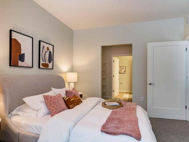 The Fenley 2 Bedroom Apartment for Rent at 8051 33rd Ave S, Bloomington, MN 55425 South Loop