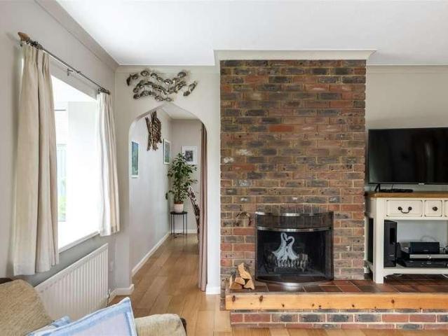 The Fieldings, Horley, RH6