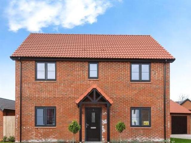 The Fields, Bacton, 3 Bedroom Detached