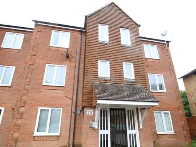 The Finches, Ashburnham Road, 2 Bedroom Flat