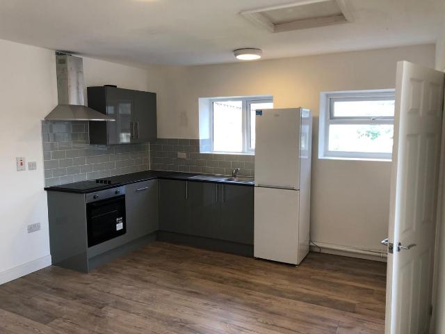 The Flat, Bolton BL3, 1 bed flat to rent, £595 pcm | PrimeLocation
