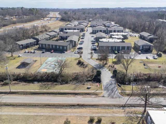 The Flats @ 5900 2 Bedroom Apartment for Rent at 5900 Kinkead Ave, Fort Smith, AR 72903
