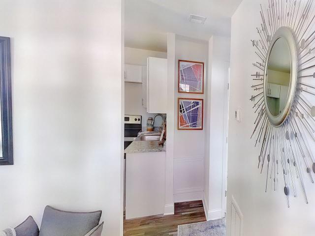 The Flats At 2200 2 Bedroom Apartment for Rent at 2479 Julia Ave, Charlotte, NC 28206 J.T. Williams