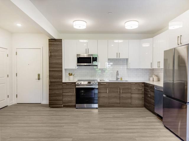 The Flats at Jenkintown 2 Bedroom Apartment for Rent at 1300 Greenwood Ave, Jenkintown, PA 19046 Jenkintown