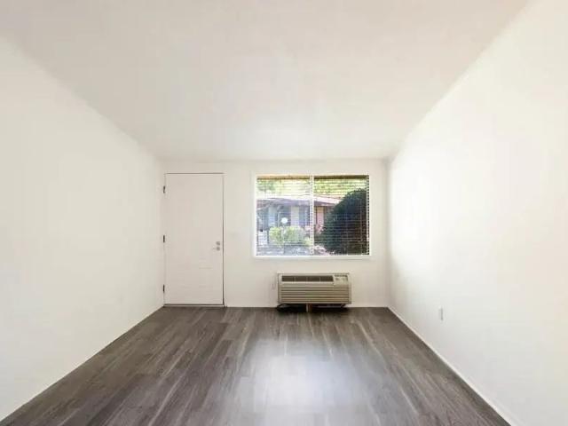 The Flats at Lakeshore Studio Apartment for Rent at 1000 Lakeshore Dr, Fort Oglethorpe, GA 30742