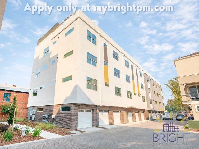 The Flats at The Mill at Broadway
