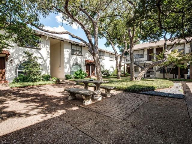 The Francesca 2 Bedroom Apartment for Rent at 4214 Rawlins St, Dallas, TX 75219