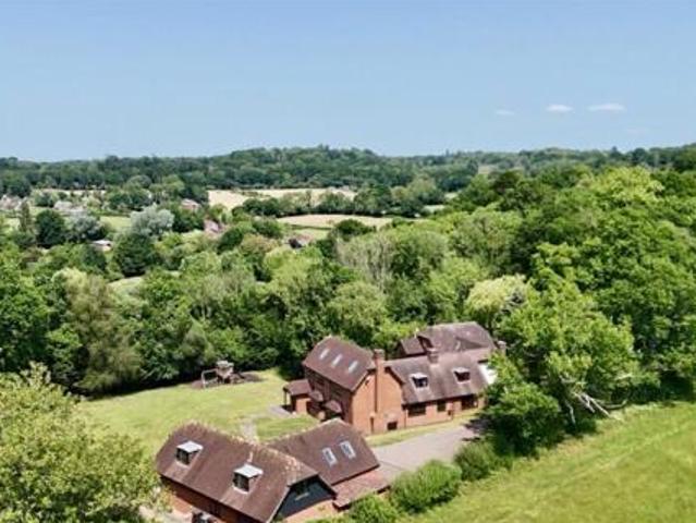 The Frenches, Romsey, 7 Bedroom Detached