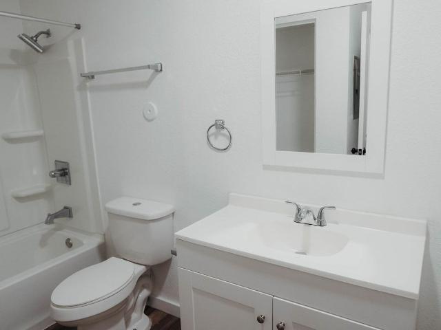 The Fringe On 32nd 1 Bedroom Apartment for Rent at 1822 N 32nd St, Phoenix, AZ 85008