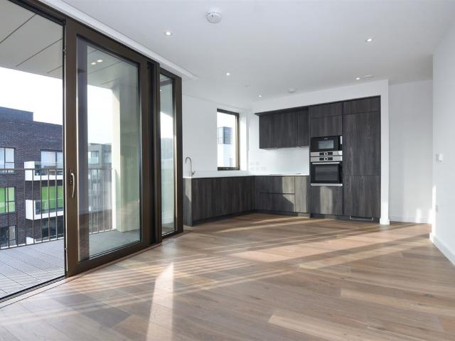 The Fulmar, Reminder Lane, Lower Riverside, Greenwich Peninsula SE10, 2 bed flat to rent, £2,550 pcm | PrimeLocation