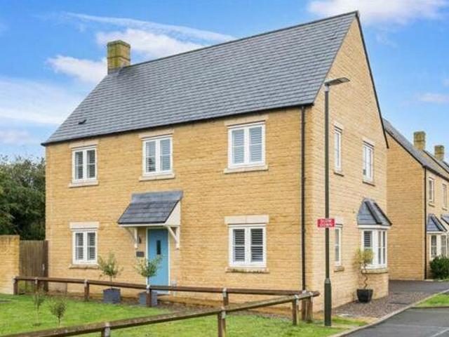 The Furrows, Bourton on the water, 4 Bedroom Detached