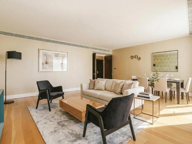 The Knightsbridge, London SW7 3 bed apartment to rent £18,499 pcm £4,269 pw