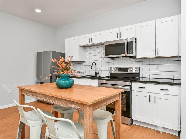 The Knoll 1 Bedroom Apartment for Rent at 505 West Grand Street, Springfield, MO 65807 West Central