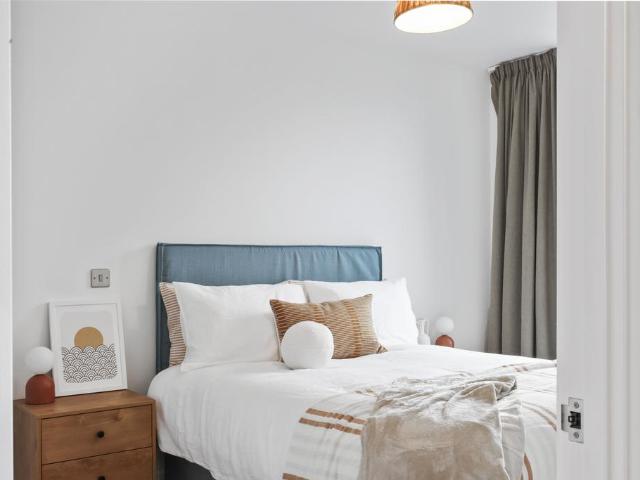 The Kell, Gillingham Gate Road. 2 bed flat to rent £1,710 pcm £395 pw