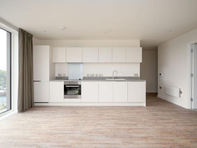 The Kell, Gillingham Gate Road, Gillingham ME4, 3 bed flat to rent, £1,675 pcm | PrimeLocation