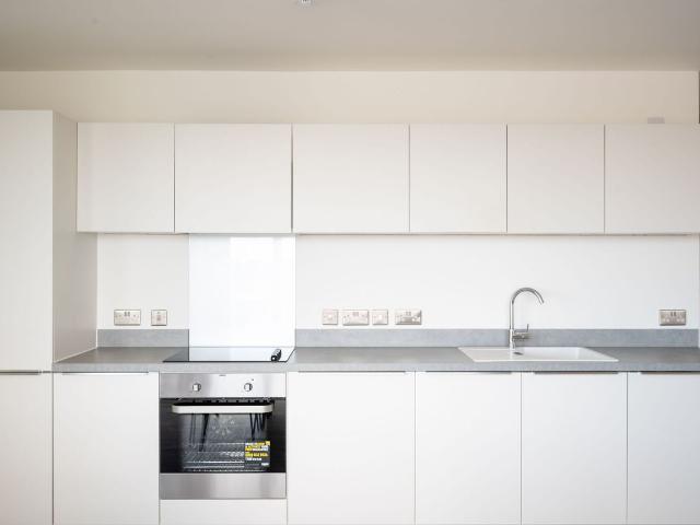 The Kell, Gillingham Gate Road, Gillingham ME4, 3 bed flat to rent, £1,875 pcm | PrimeLocation