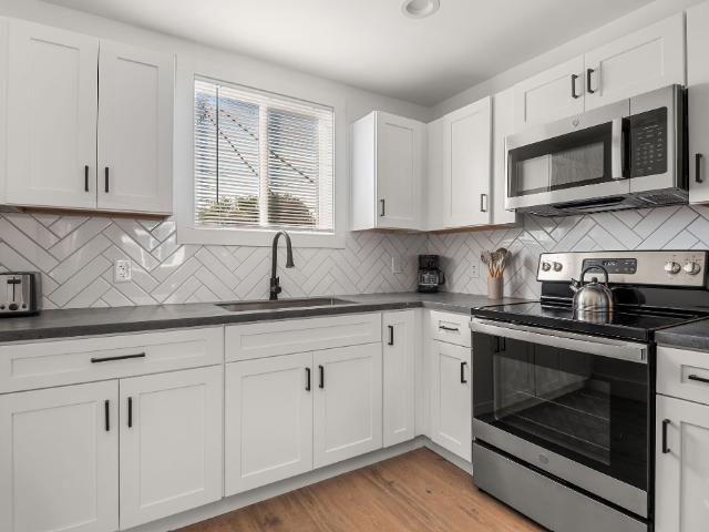 The Kensington 2 Bedroom Apartment for Rent at 2100 Clifton Ave, Nashville, TN 37203 Watkins Park