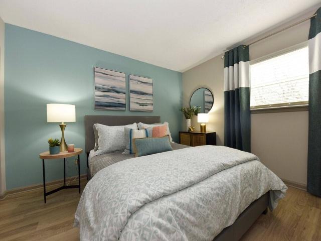 The Kensington of Louisville 2 Bedroom Apartment for Rent at 6100 Ledgewood Pkwy, Louisville, KY 40214