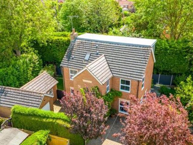 The Hollow, Station Road, 5 Bedroom Detached
