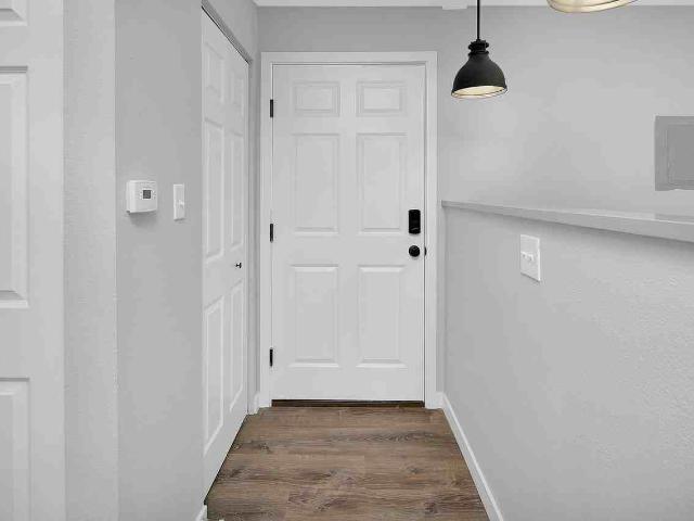 The Holly 2 Bedroom Apartment for Rent at 1821 22nd St, Boulder, CO 80302 Whittier