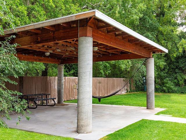 The Homestead 2 Bedroom Apartment for Rent at 4109 S Highland Dr, Holladay, UT 84124 Holladay