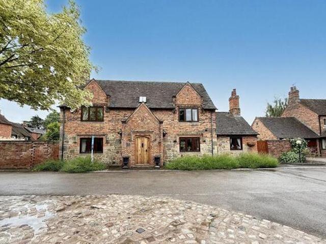 The Horse Shoes, Hemington, 4 Bedroom Detached