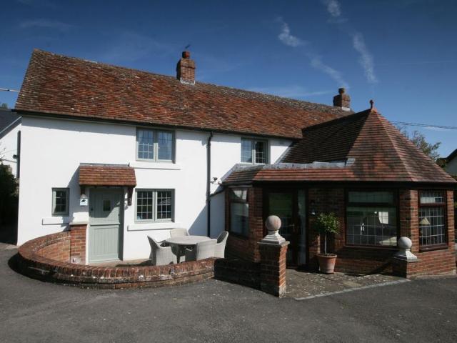 The Haven, Cuddesdon, OX44 2 bed cottage to rent £2,250 pcm £519 pw