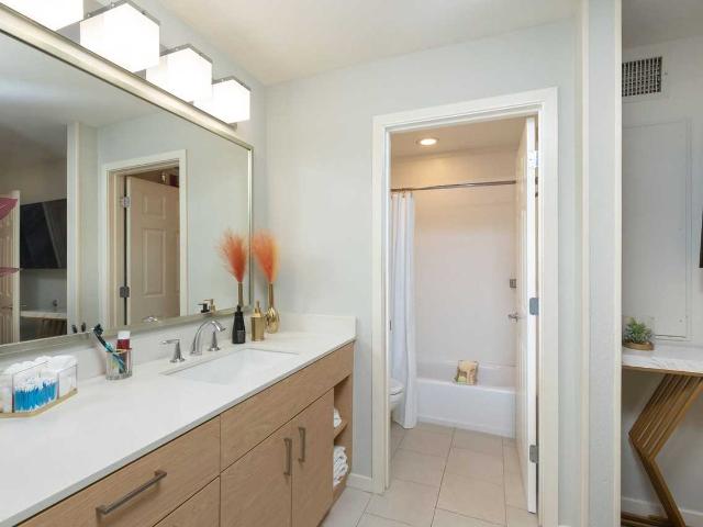 The Haven at Craigshire 2 Bedroom Apartment for Rent at 1855 Craigshire Dr, Saint Louis, MO 63146