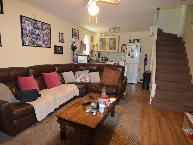 The Hawthorns, Colnbrook, Slough, Berkshire SL3, 1 bed end terrace house to rent, £1,100 pcm | PrimeLocation