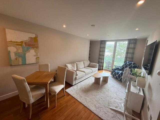 The Hayes, CARDIFF 2 bed apartment to rent £1,475 pcm £340 pw