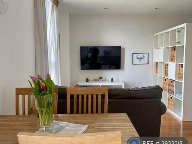 The Hayes, Cardiff, CF10 1 bed flat to rent £1,000 pcm £231 pw