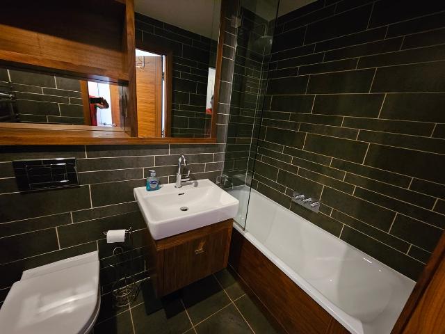 The Hayes, Cardiff CF10, 2 bed flat to rent, £1,500 pcm | PrimeLocation