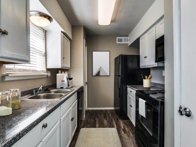 The Hayes Apartments 1 Bedroom Apartment for Rent at 4151 Sw Loop 820, Fort Worth, TX 76132