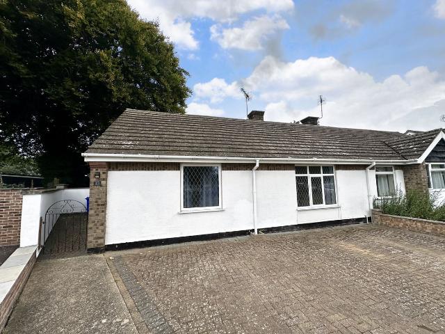 The Hall Close, Icklingham, Bury St. Edmunds IP28, 3 bed property to rent, £1,300 pcm | PrimeLocation