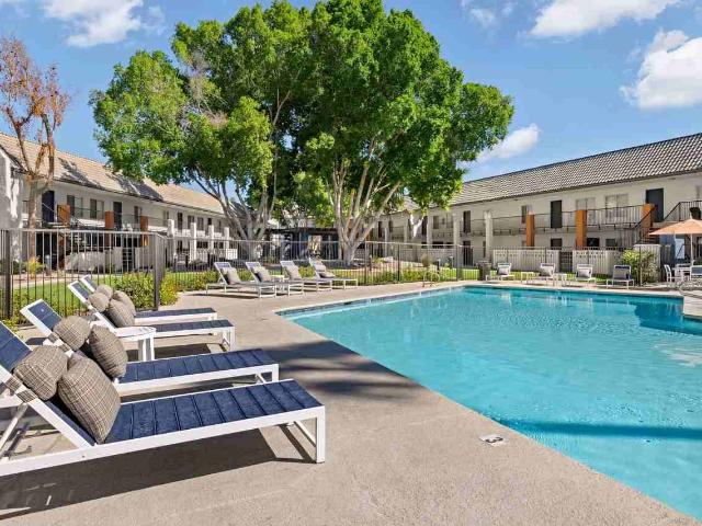 The Halston Apartments 1 Bedroom Apartment for Rent at 1330 W Broadway Rd, Tempe, AZ 85282