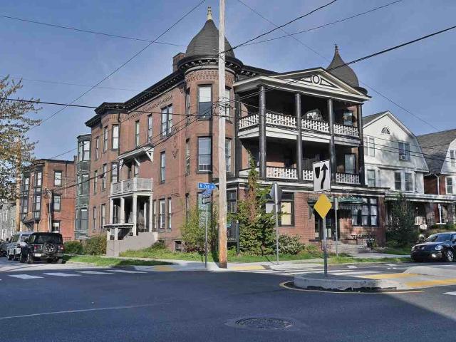 The Hamilton 2 Bedroom Apartment for Rent at 1700 N 2nd St, Harrisburg, PA 17102