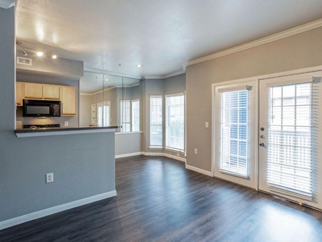 The Hamilton Apartments 2 Bedroom Apartment for Rent at 2200 Panther Trl, Austin, TX 78704 South Lamar