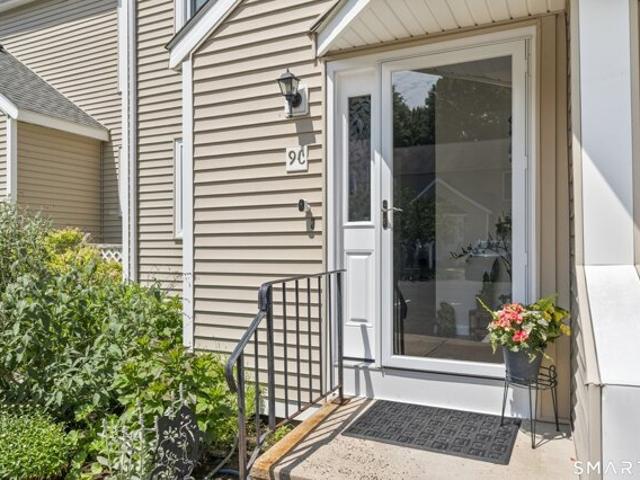 The Hamlet Apt C, Enfield, Home For Sale