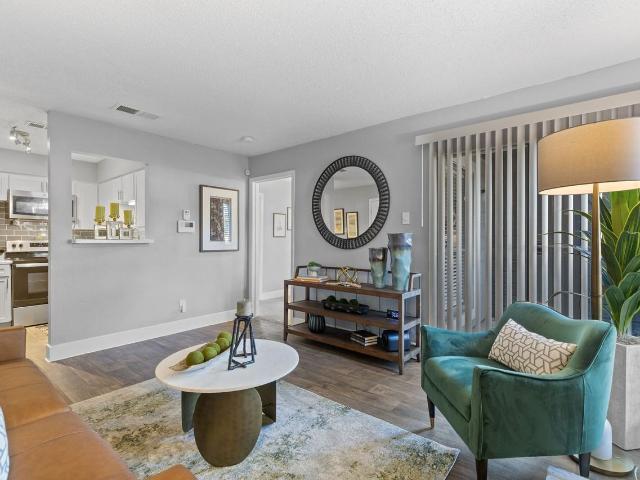 The Hampton on Jupiter 2 Bedroom Apartment for Rent at 12800 Jupiter Rd, Dallas, TX 75238