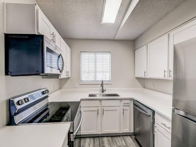 The Hamptons 2 Bedroom Apartment for Rent at 8507 W Hampden Ave, Lakewood, CO 80227
