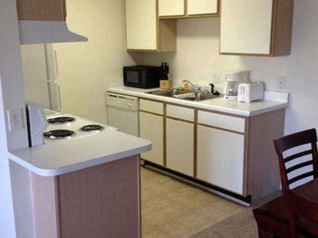 The Hamptons Apartments The Perfect Location to Call Home 3 Bedrooms, 2 Bathrooms