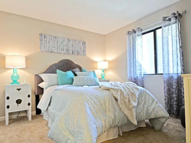 The Hamptons at Country Park 2 Bedroom Apartment for Rent at 4515 Lawndale Drive, Greensboro, NC 27455 Battlefield