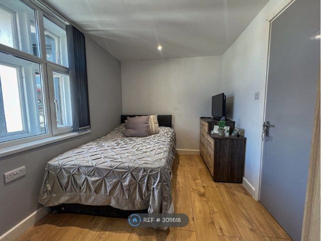 The Hamptons, Leicester LE1, Room to rent, £525 pcm | PrimeLocation