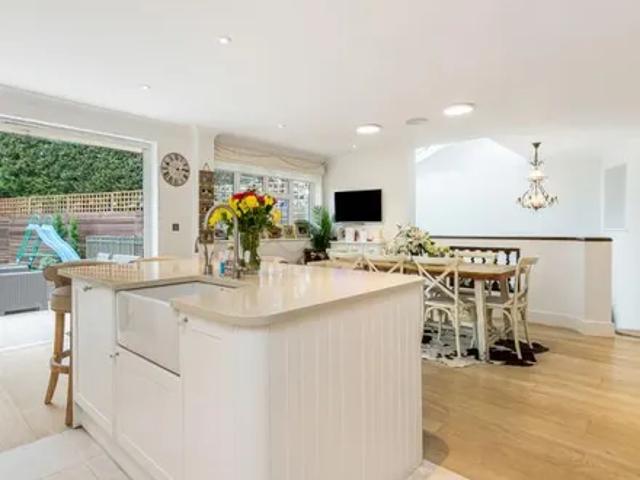 The Harrodian School, Lonsdale Road, London, SW13 9QN, United Kingdom | 4 bed house for rent #154596060 | Rentberry