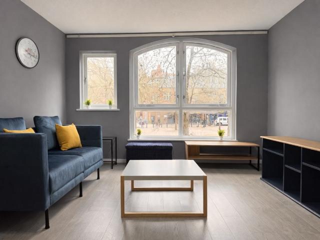 The Heyes Gloucester Green, Oxford, Oxfordshire OX1, 2 bed flat to rent, £2,500 pcm | PrimeLocation