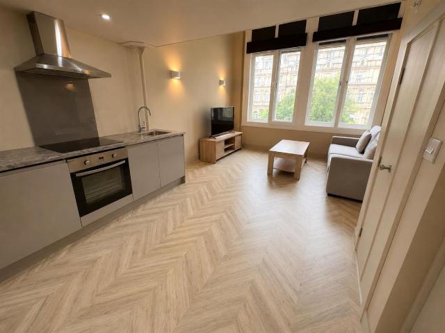 The Headrow, Leeds LS1, 1 bed flat to rent, £1,350 pcm | PrimeLocation
