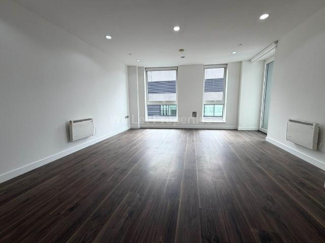 The Heart, Media City M50, 2 bed flat to rent, £1,200 pcm | PrimeLocation
