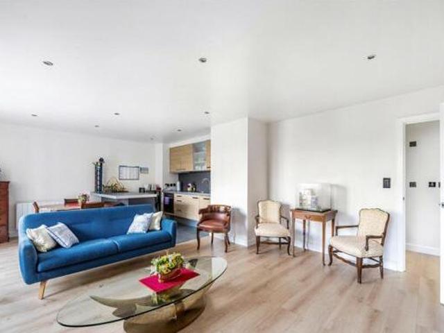 The Heart, Walton on thames, 1 Bedroom Flat