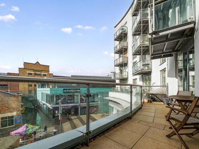 The Heart, Walton On Thames, 1 Bedroom Flat