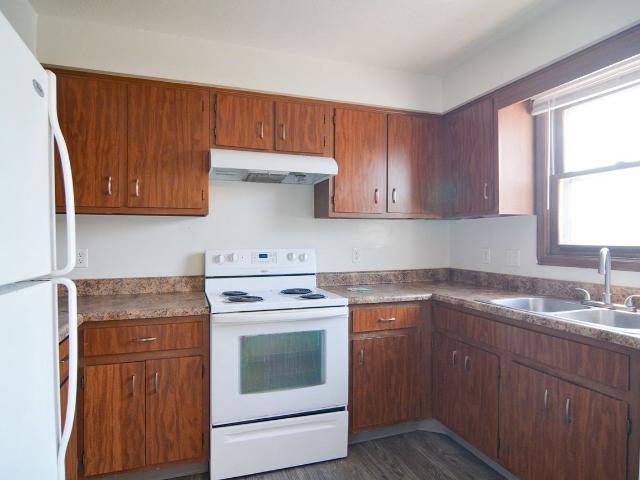 The Heights Apartments 2 Bedroom Apartment for Rent at 11766 Wakeley Plz, Omaha, NE 68154